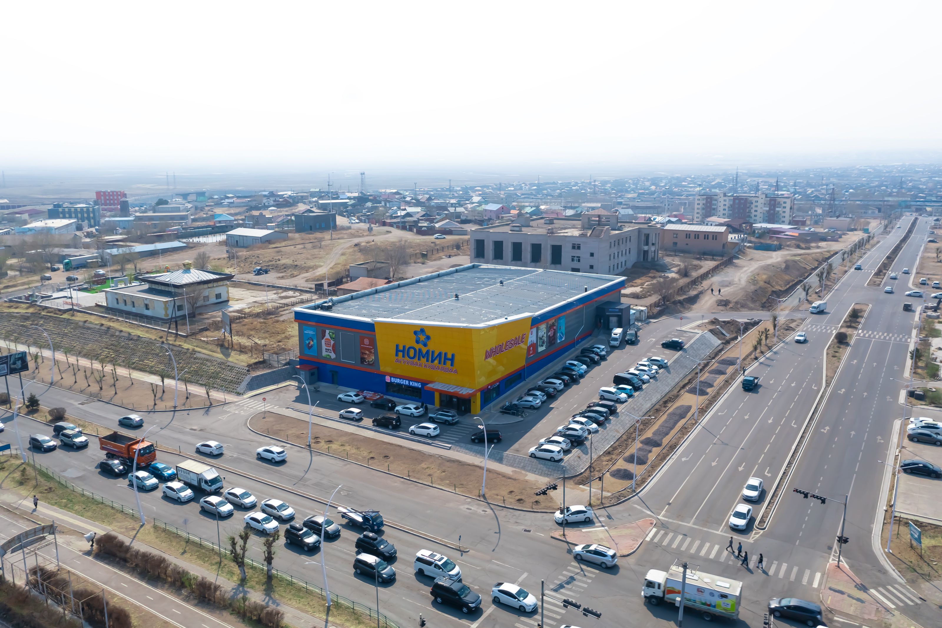 Номин Холдинг - Салбарын жагсаалт